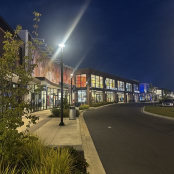 TANGER OUTLETS NASHVILLE - Updated December 2025 - 58 Photos & 29 ...