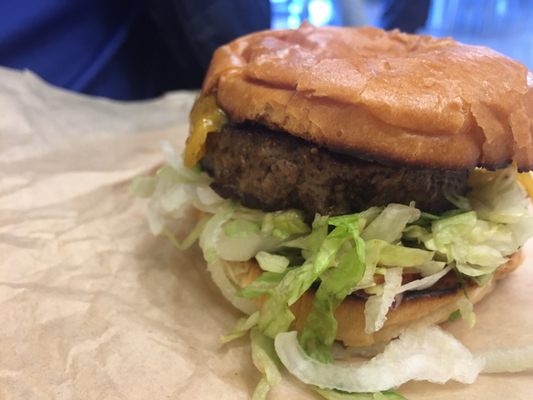 LITTLE BIG BURGER - 36 Photos & 97 Reviews - 3 Monroe Pkwy, Lake Oswego ...