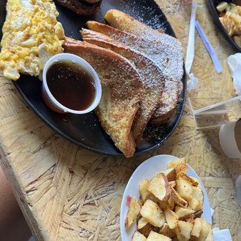 LATTE LOUNGE + HG EATERY - Updated May 2024 - 305 Photos & 152 Reviews ...