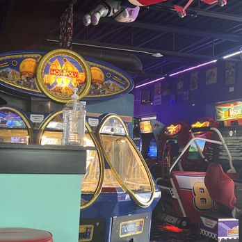 HIGH SCORE ICE CREAM & ARCADE - Updated April 2025 - 15 Photos & 22 ...