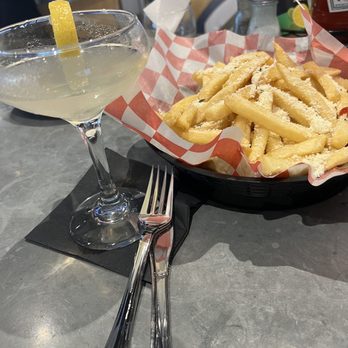 BAR SYMON - Updated March 2025 - 107 Photos & 107 Reviews - 8000 ...