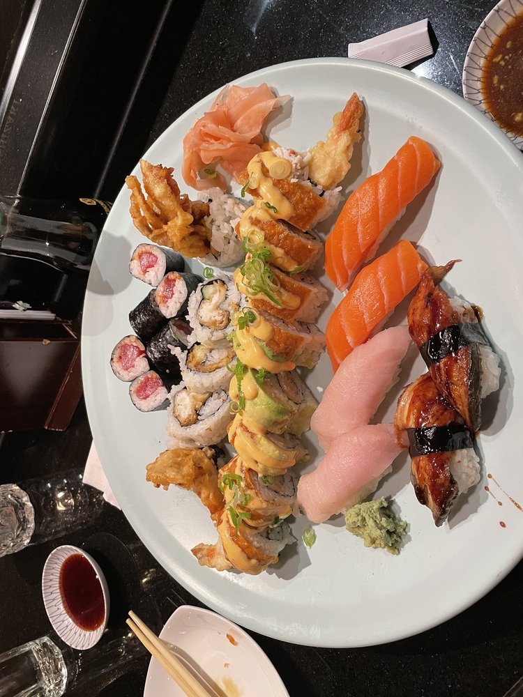 SUSHI AVENUE ON THE SQUARE - Updated December 2025 - 175 Photos & 181 ...