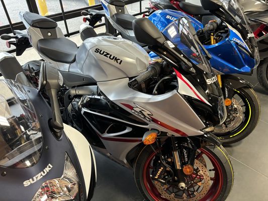 PERFORMANCE PLUS MOTORCYCLE - Updated October 2025 - 21 Photos & 14 ...