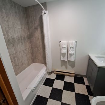 CEDAR MOTOR INN - Updated December 2025 - 43 Photos & 52 Reviews - 2523 ...