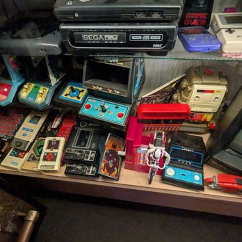 UNDERGROUND RETROCADE - Updated October 2025 - 90 Photos & 78 Reviews ...