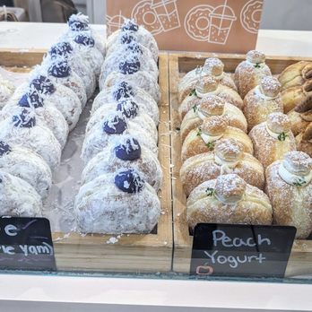 DEAR DONUTS - Updated December 2024 - 331 Photos & 123 Reviews - 570 S ...