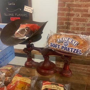 VINTAGE CANDY SHOP - Updated July 2024 - 39 Photos - 38 W King St ...