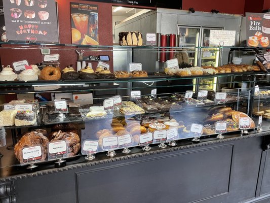 LEGENDARY DOUGHNUTS - Updated March 2025 - 384 Photos & 381 Reviews ...