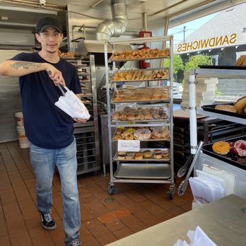 DOUGHNUT HUT - Updated July 2024 - 484 Photos & 557 Reviews - 2025 W ...