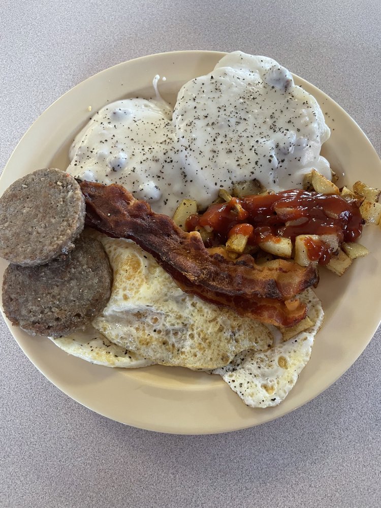 THE SANDTRAP CAFE - Updated December 2025 - 541 Fountain Springs Dr ...