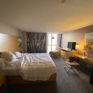 WHITNEY PEAK HOTEL - 674 Photos & 443 Reviews - Hotels - 255 N Virginia ...