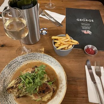 THE GEORGE INN - Updated August 2024 - 174 Photos & 166 Reviews - 75-77 ...
