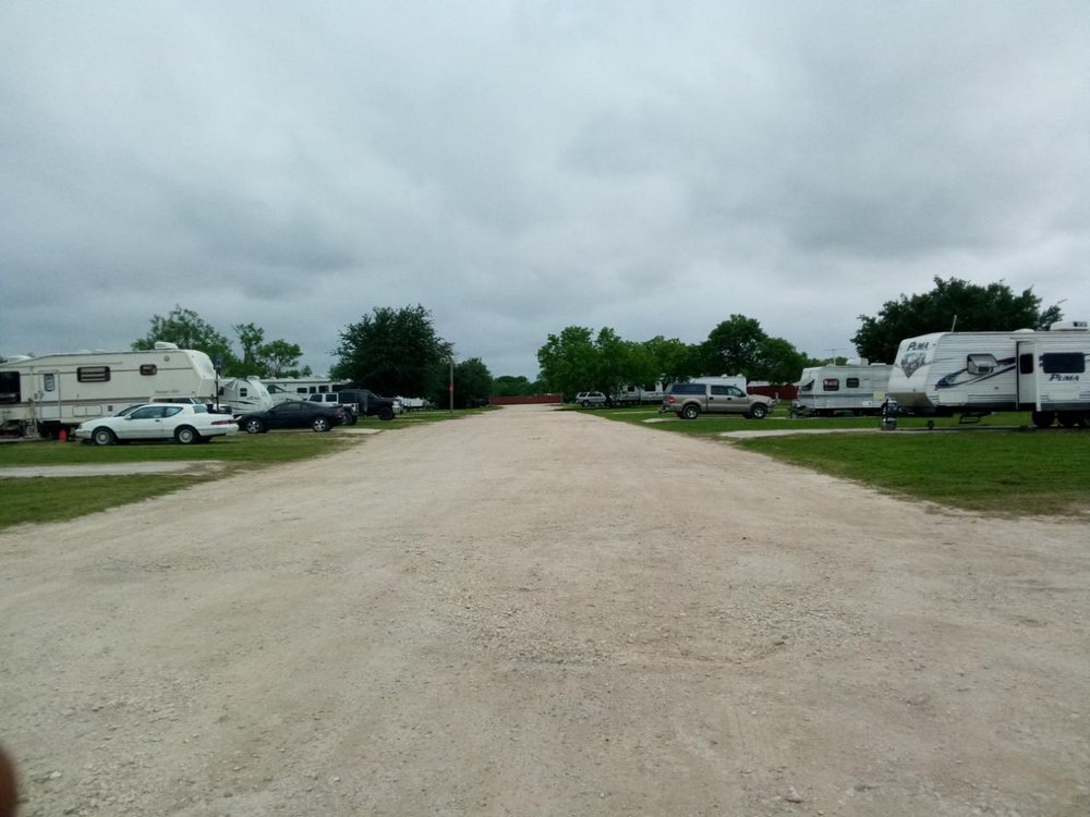 A-RUSTIC OAKS PARK - Updated October 2025 - 3230 S Loop 1604 E, San ...