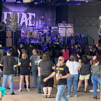 THE ESPEE - Updated December 2025 - 88 Photos & 32 Reviews - 1174 E ...