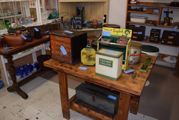 PARAMOUNT ANTIQUE MALL - 296 Photos & 16 Reviews - 13200 W Hwy 54 ...