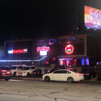 MOONDOGS - Updated December 2025 - 176 Photos & 166 Reviews - 3179 ...