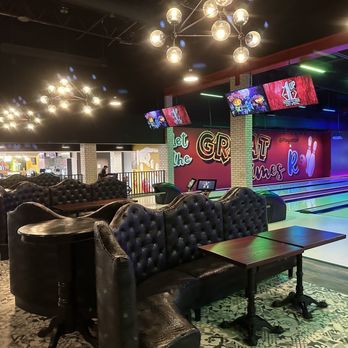 1UP ENTERTAINMENT + SOCIAL - Updated July 2024 - 72 Photos & 35 Reviews ...