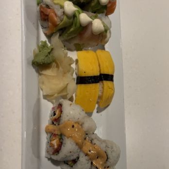 NOMZILLA! SUSHI ET CETERA - Updated June 2025 - 219 Photos & 276 ...