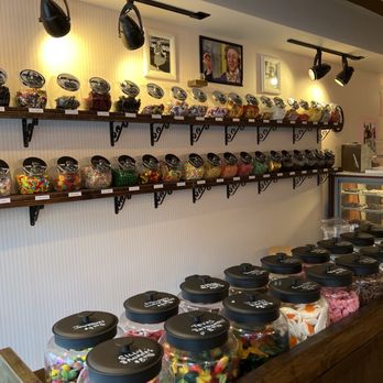 BEANIES CANDY STORE AND ICE CREAM - Updated December 2025 - 24 Photos ...
