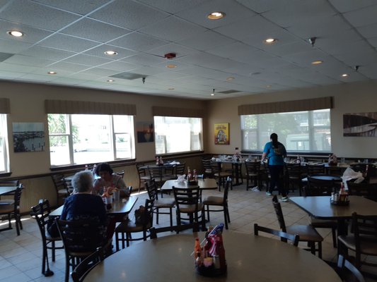 PHIL’S MARINA CAFE - 303 Photos & 228 Reviews - 1194 Harbor Dr, Slidell ...