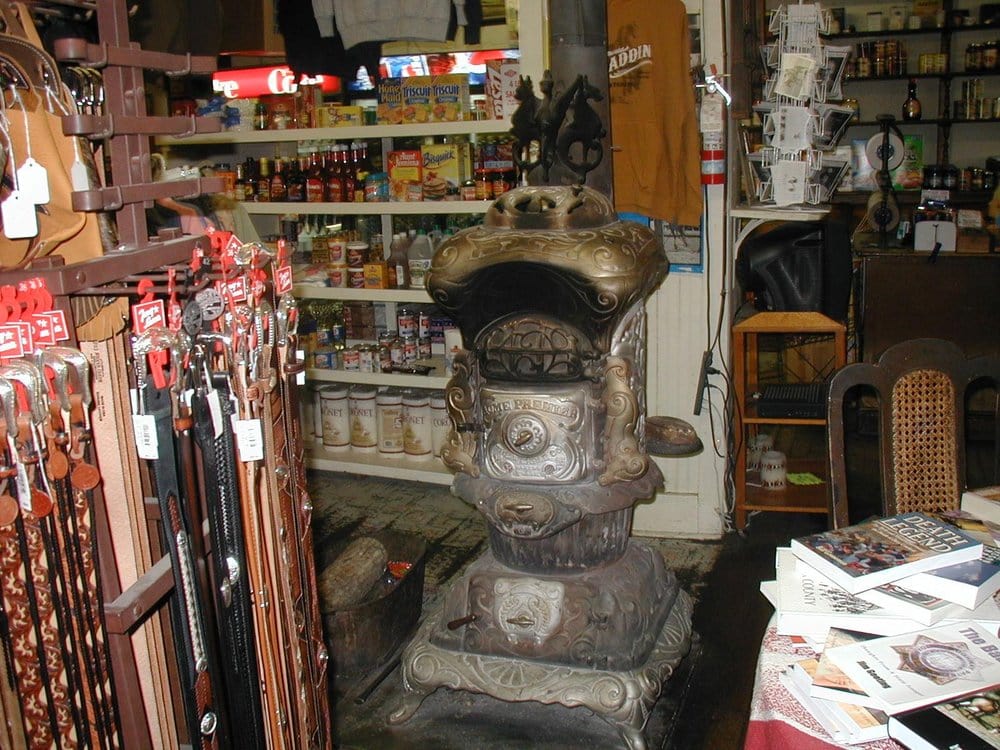 ALADDIN GENERAL STORE - Updated April 2025 - 1 Rodeo Dr, Aladdin ...