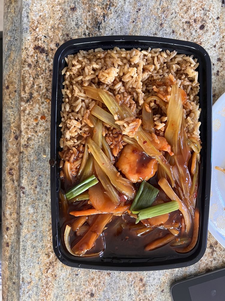 HAPPY FORTUNE CHINESE RESTAURANT - Updated December 2025 - 29 Photos ...