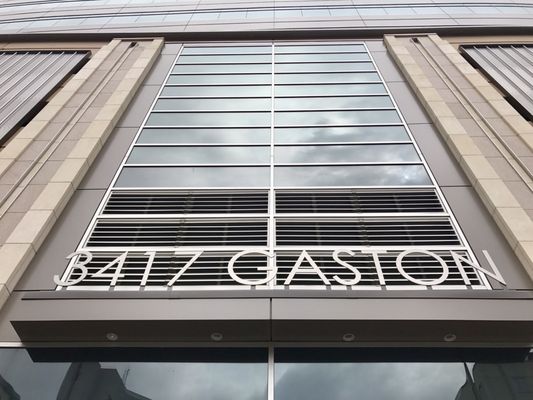 BARRY FENTON, MD - Updated January 2026 - 11 Photos - 3417 Gaston Ave ...