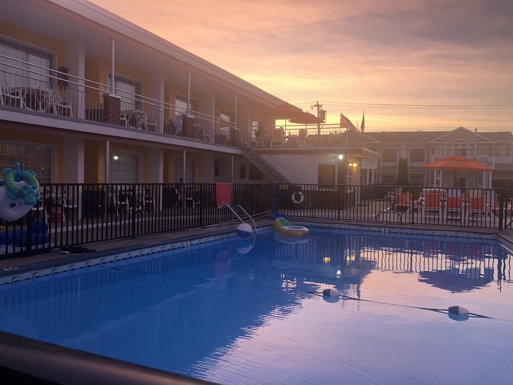SEA CHEST MOTEL - 31 Photos - Hotels - 7401 Atlantic Ave, Wildwood ...