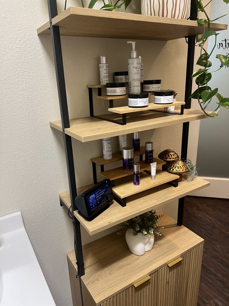 SOL BEAUTY LOUNGE - Updated March 2025 - 11 Photos - 26439 Ynez ...