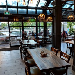 THE GOODMAN PUB & KITCHEN - Updated December 2025 - 133 Photos & 136 ...