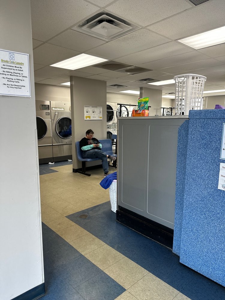 BROOKS COIN LAUNDRY - Updated October 2025 - 151 Brenton Way ...