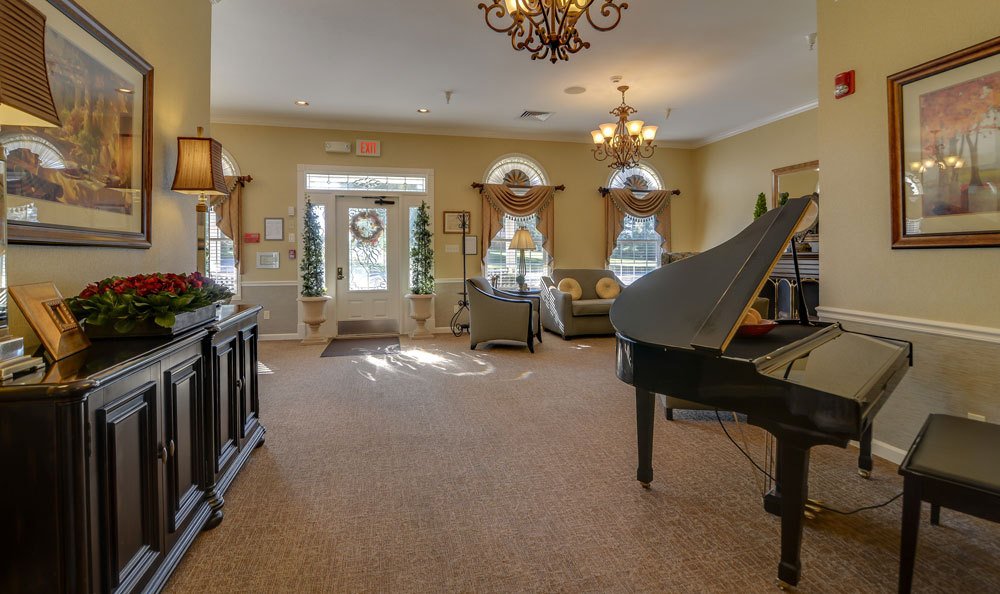 SPRINGFIELD HEIGHTS - Updated April 2024 - 2540 S Main St, Springfield ...