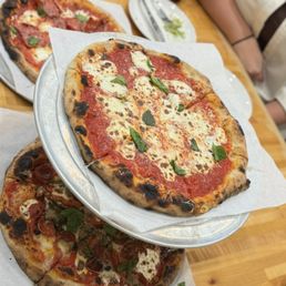FLOZA CRAFT PIZZA - Updated October 2025 - 21 Photos & 45 Reviews ...