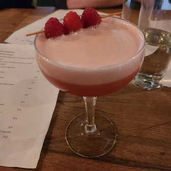 FOUR HUMOURS - Updated November 2024 - 125 Photos & 60 Reviews - 1712 N ...