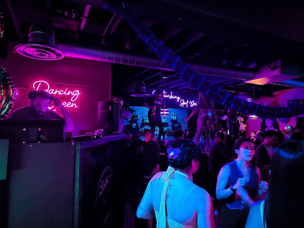 BOYCOTT BAR - Updated December 2025 - 61 Photos & 135 Reviews - 4301 N ...