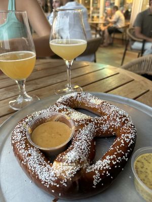 COMMONWEALTH BREWING COMPANY - Updated December 2025 - 108 Photos & 86 ...