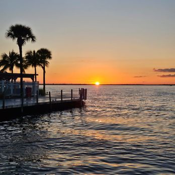 SUNDOWNERS - Updated June 2025 - 1270 Photos & 1125 Reviews - 103900 ...