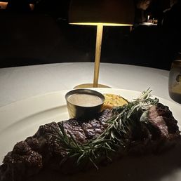 MR. LYONS - Updated December 2025 - 585 Photos & 757 Reviews - 233 E ...