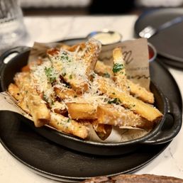 WARREN - NAPLES - Updated September 2025 - 134 Photos & 96 Reviews ...