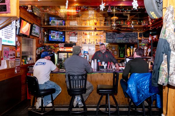 PLAYERS SPORTS BAR - Updated October 2025 - 14 Photos - 4024 Grand Ave ...