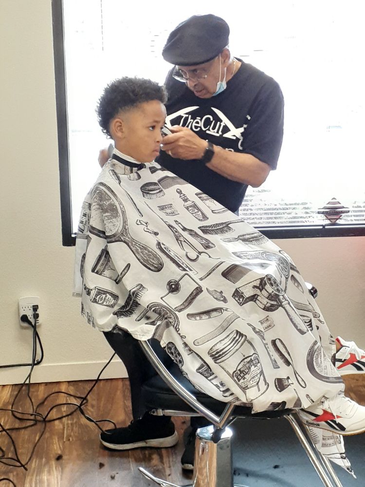 REV CARSON HUNTLEY - THE CUT BARBERSHOP - Updated October 2025 - 31 ...