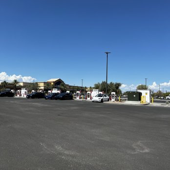 LOWE’S HOME IMPROVEMENT - Updated October 2025 - 89 Photos & 122 ...