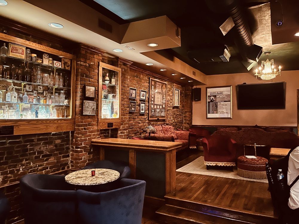 ARSENAL BOWLING LANES - Updated December 2025 - 54 Photos & 165 Reviews ...