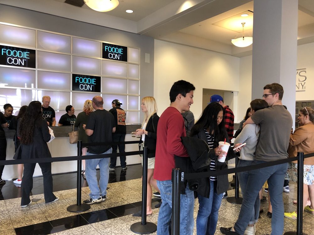 FOODIE CON - Updated August 2025 - 512 Photos & 73 Reviews - 1933 South ...