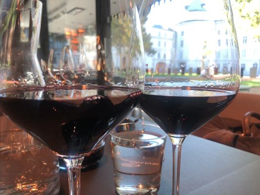 DAS BRAHMS - 16 Photos - Universitätsstr. 1, Innsbruck, Tirol, Austria ...