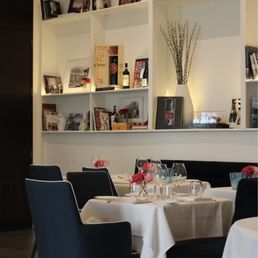 TULLIO - Updated July 2025 - 137 Photos & 89 Reviews - 160 Andalusia ...