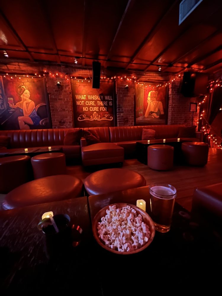 SNAFU - 112 Photos & 297 Reviews - 127 E 47th St, New York, New York ...