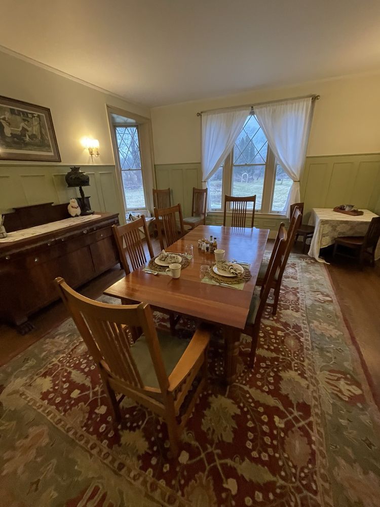 THE CHARLTON FARM - Updated October 2025 - 24 Photos - 310 E Main St ...