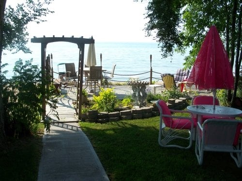 TAWAS BAY RESORT - Updated September 2025 - 1103 Bay Dr, Tawas City ...