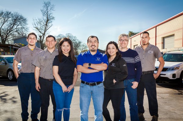 UNIVERSAL AUTO CENTER - Updated November 2025 - 57 Photos & 60 Reviews ...